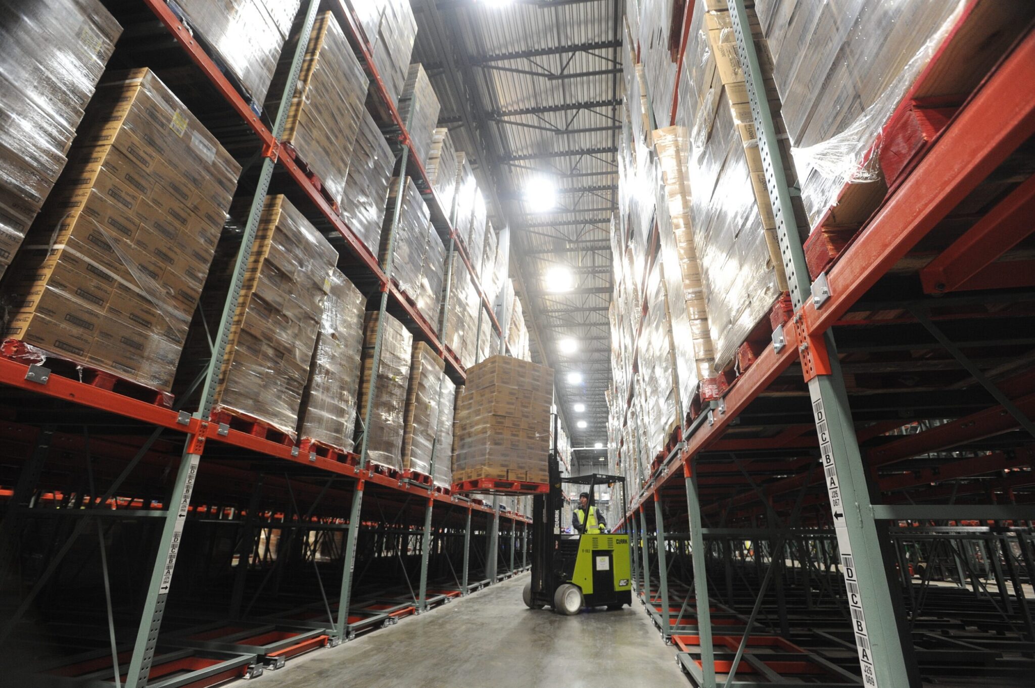 Pallet Rack Load Distribution is Key for Safe Use - See Diagrams
