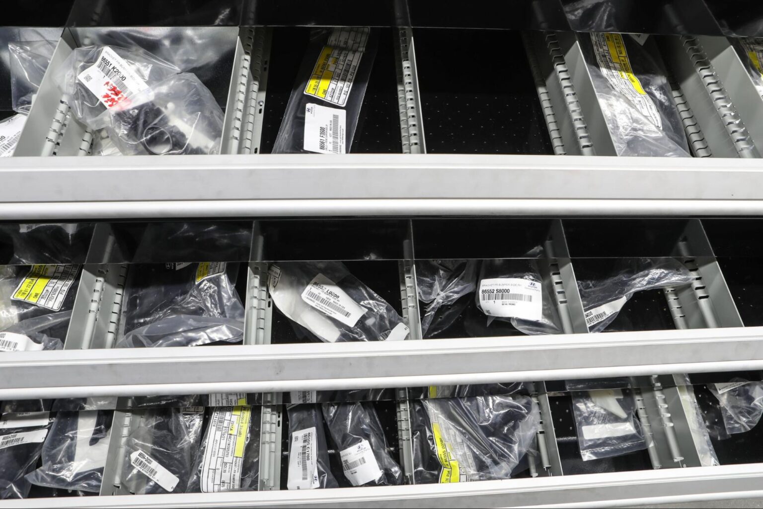 Mechanic Toolboxes & Modular Automotive Storage Solutions
