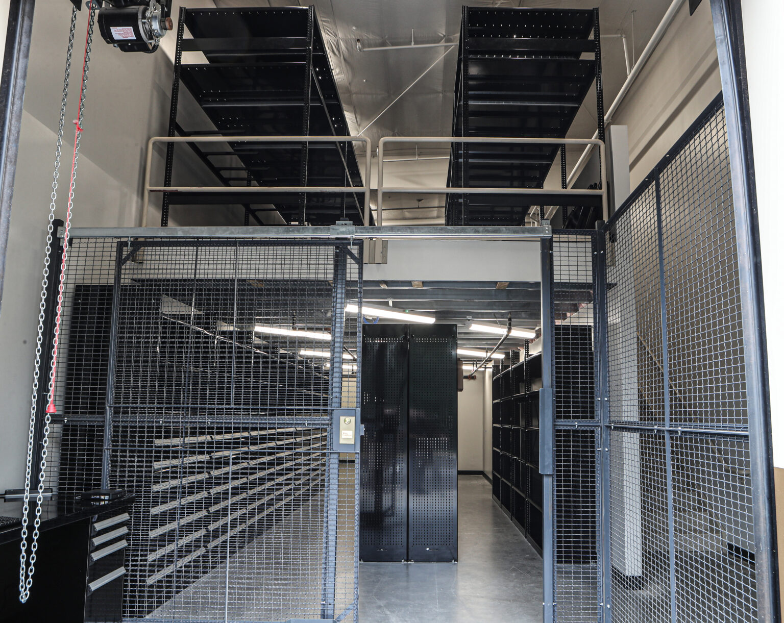Customized Automotive Storage Solutions - Free Design Tips!