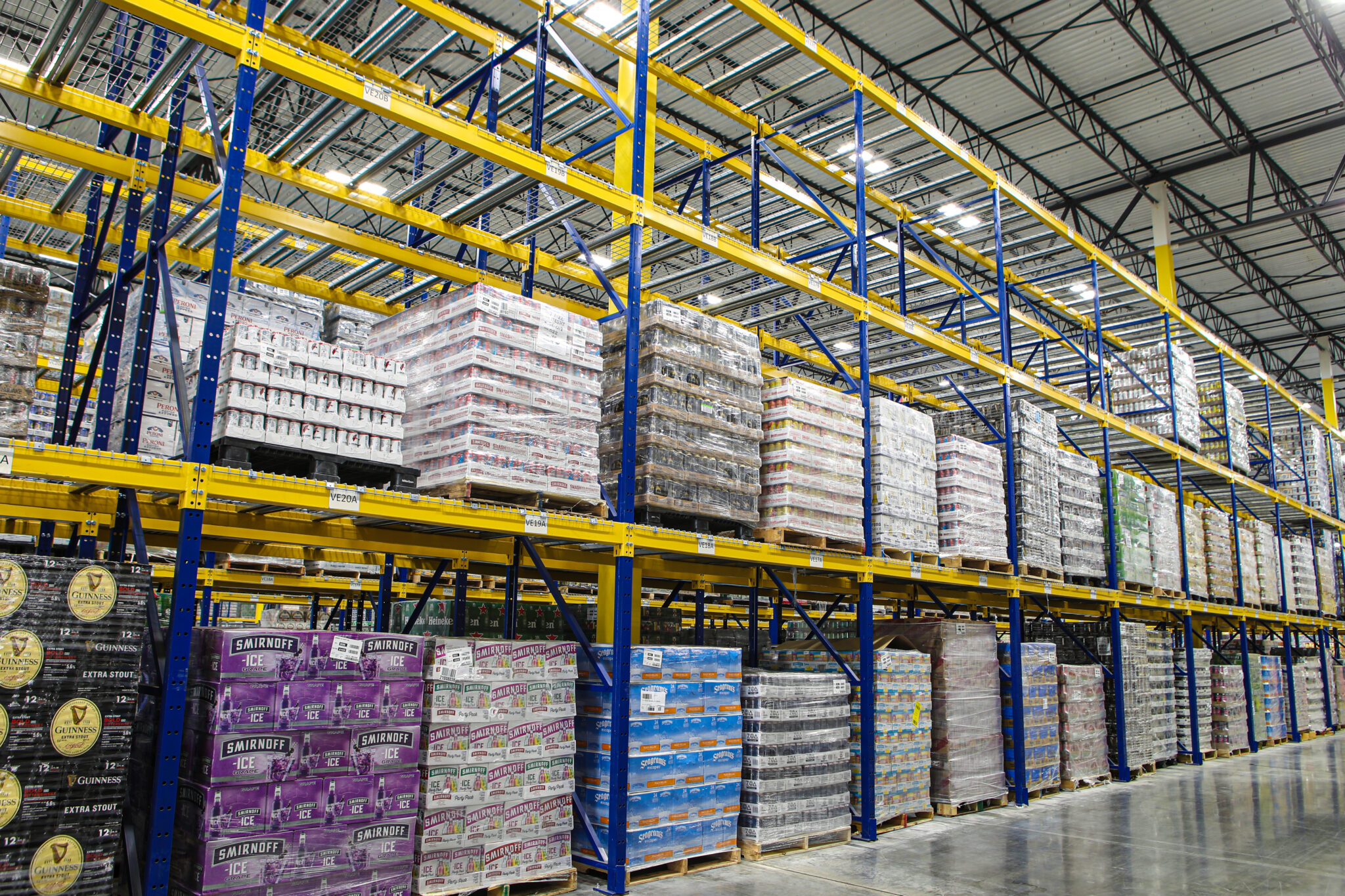 What to Do When a Pallet Tips in Your Pallet Racking System